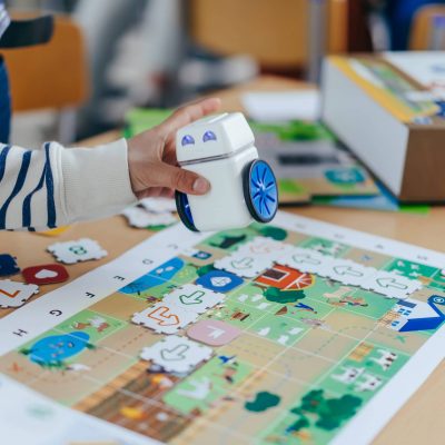 KUBO - The Screen Free Robot for K-5